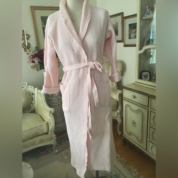 Daniel & Henson | Intimates & Sleepwear | Daniel Henson Neumann Marcus ...